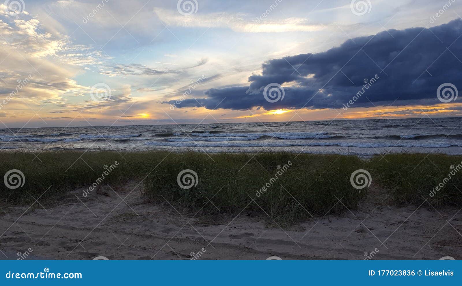 Beautiful Beach Sunset with Clouds Stock Photo - Image of beautiful ...