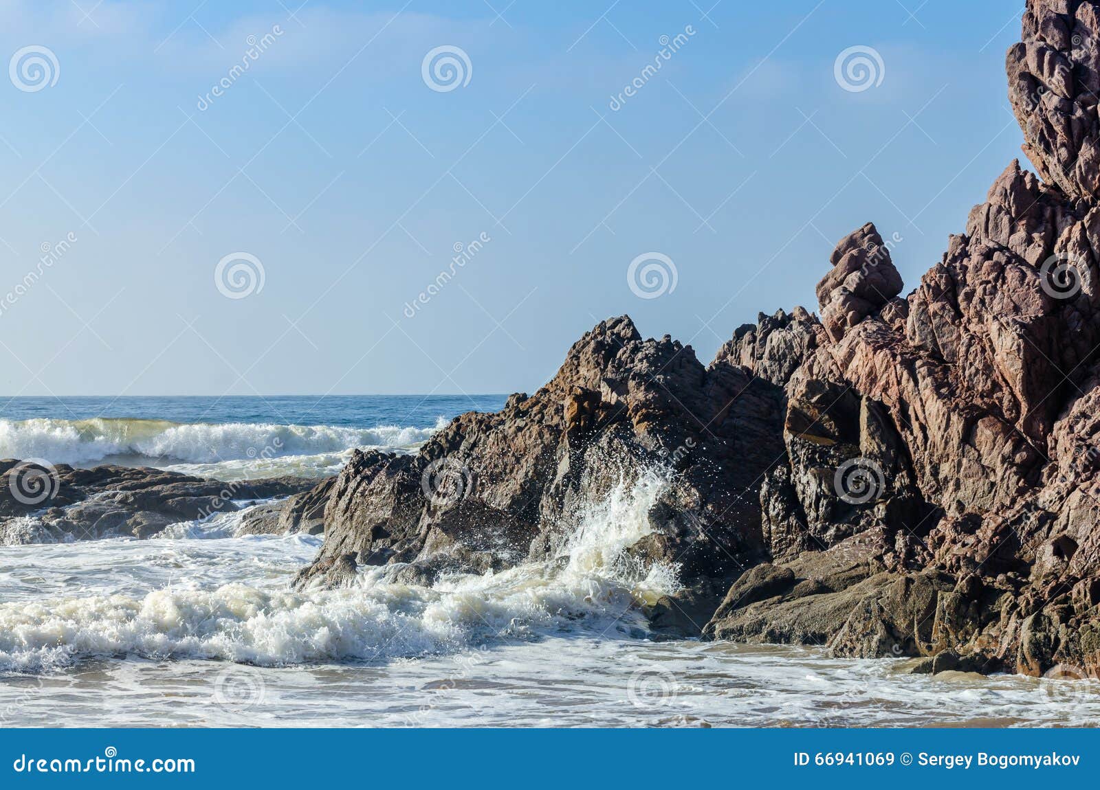 Beautiful Big Rock on a Beach Stock Image - Image of light, color: 66941069