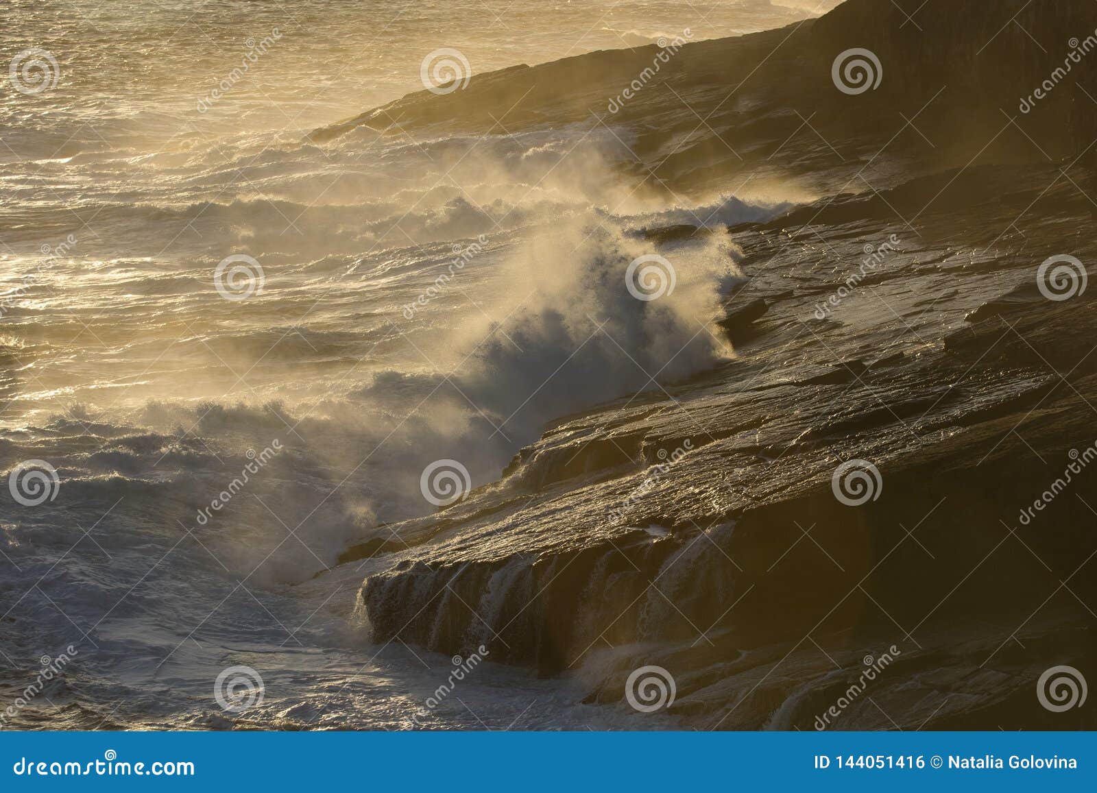 Beautiful Blue Powerful Ocean Wave with Splashes. Waves Background ...