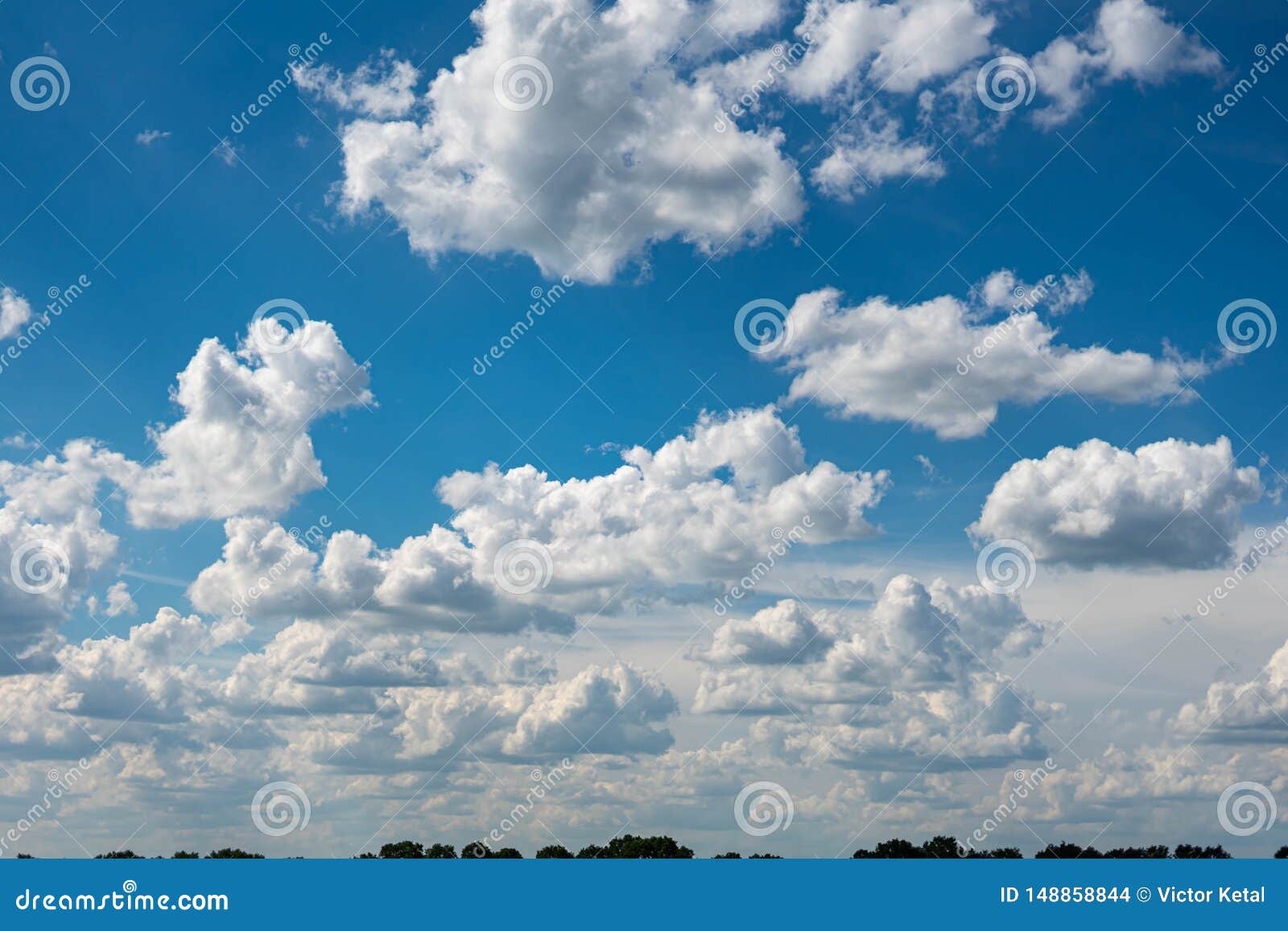 Beautiful Blue Sky with White Clouds and a Thin Horizon Line. Rays the ...