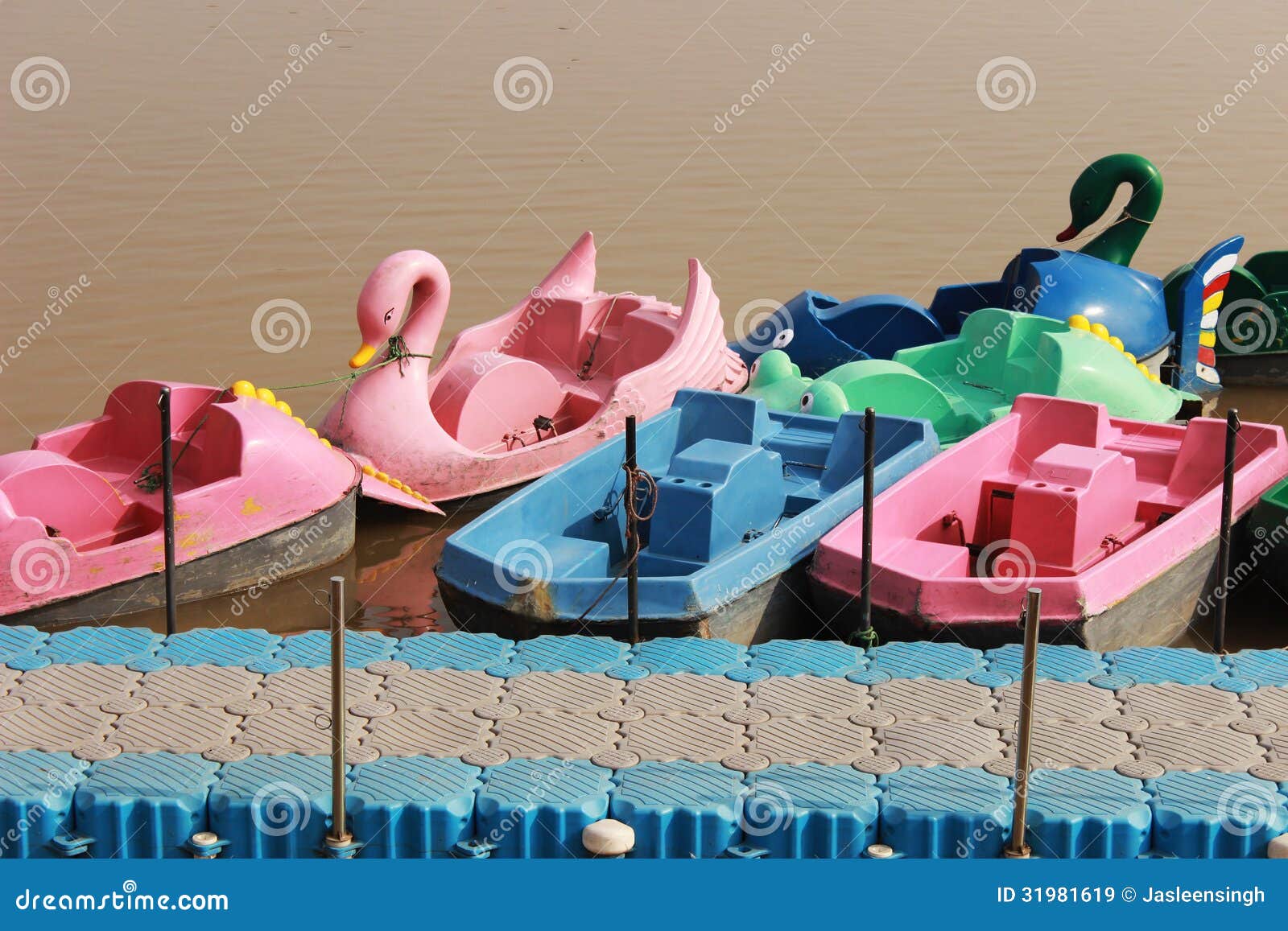 Beautiful boats in a lake stock image. Image of lake - 31981619