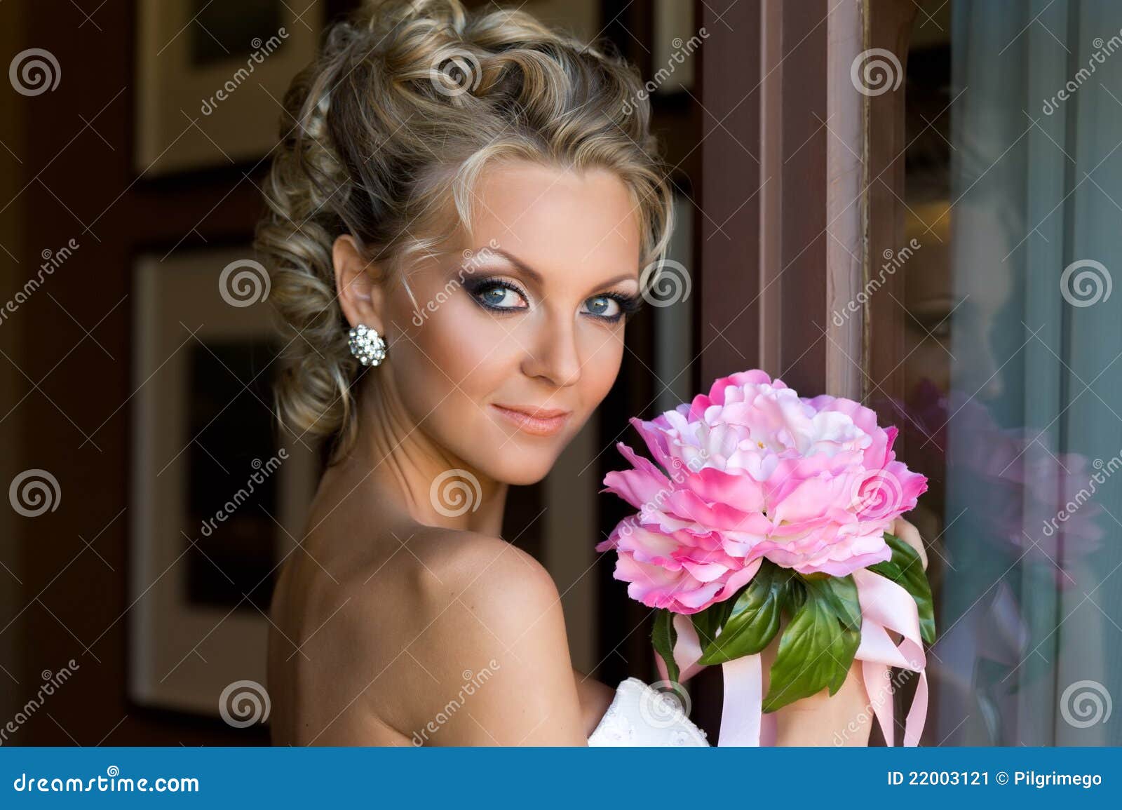 Beautiful Bride with Bunch of Flowers. Stock Image - Image of long ...