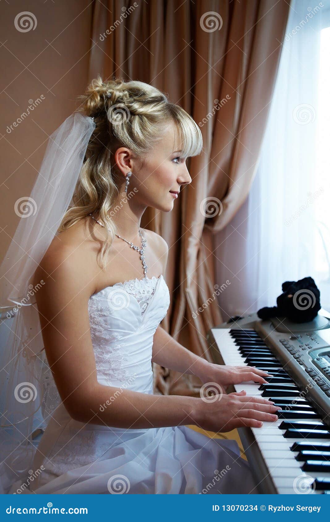 Beautiful Bride Plays on Electronic Piano Stock Photo - Image of melody ...