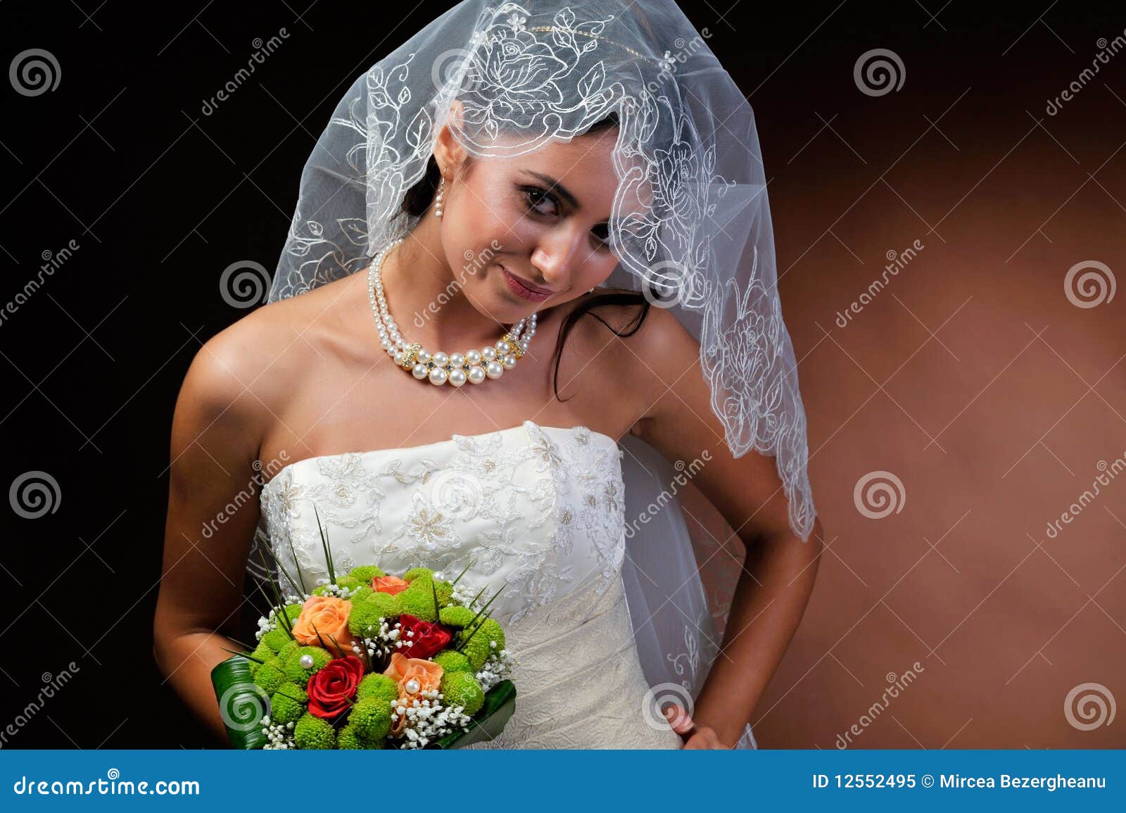 Beautiful bride portrait stock image. Image of beautiful - 12552495