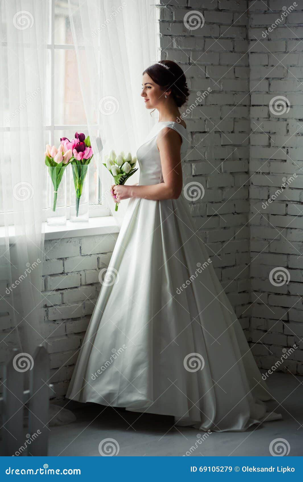 Beautiful Bride before Wedding Ceremony Stock Image - Image of blossom ...
