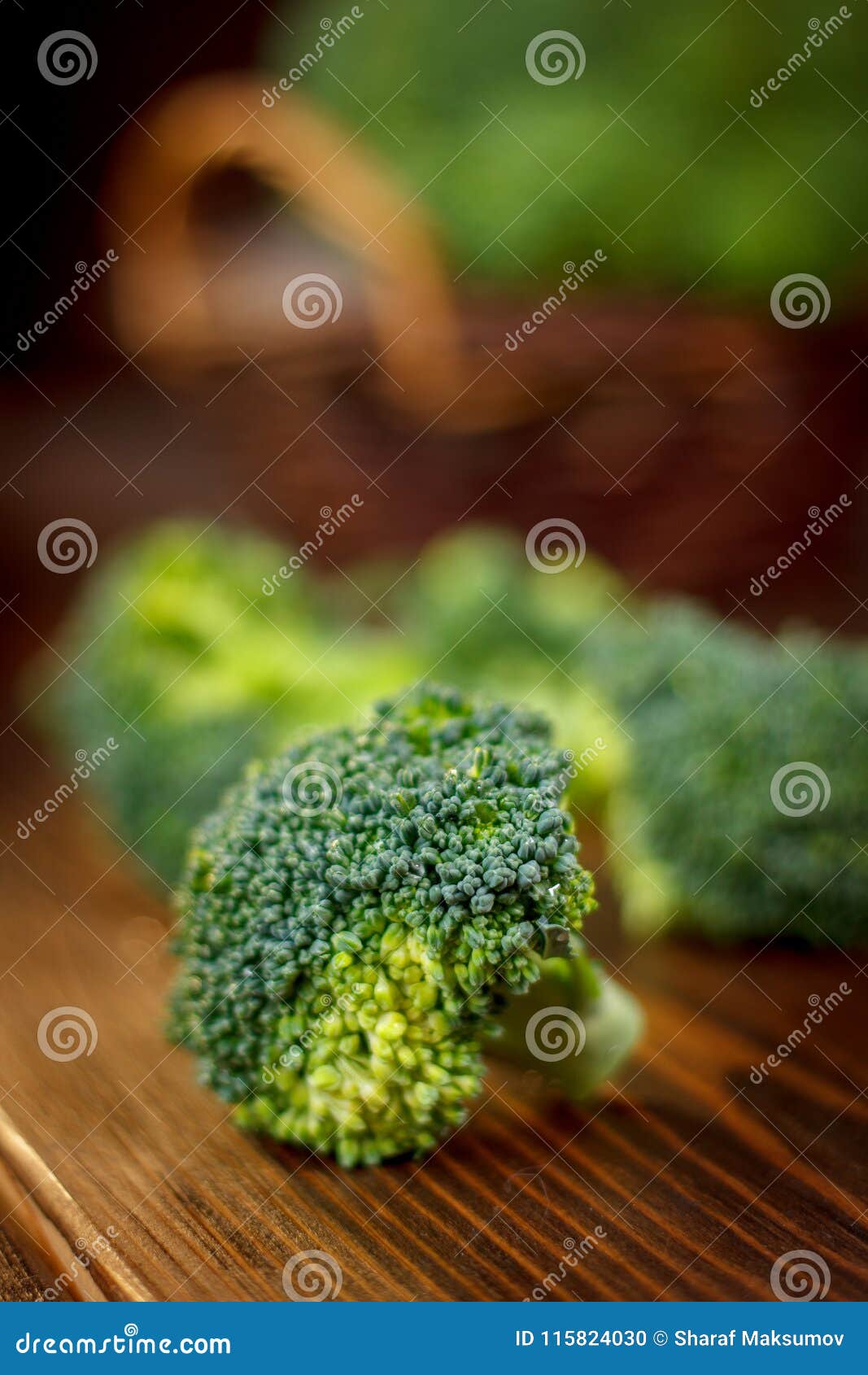 Beautiful Broccoli Crowns on Wooden Board. Stock Photo - Image of ...