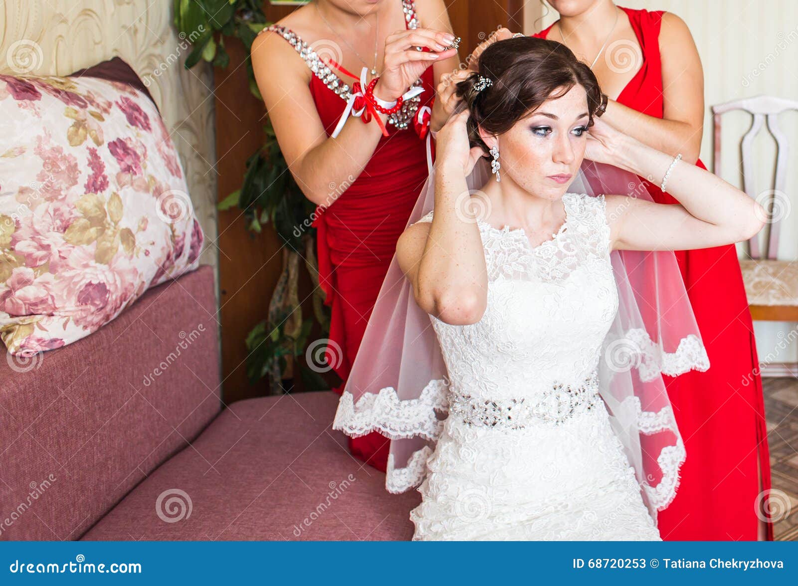 Beautiful Brunette Stylish Bride Getting Ready In The Morning Stock