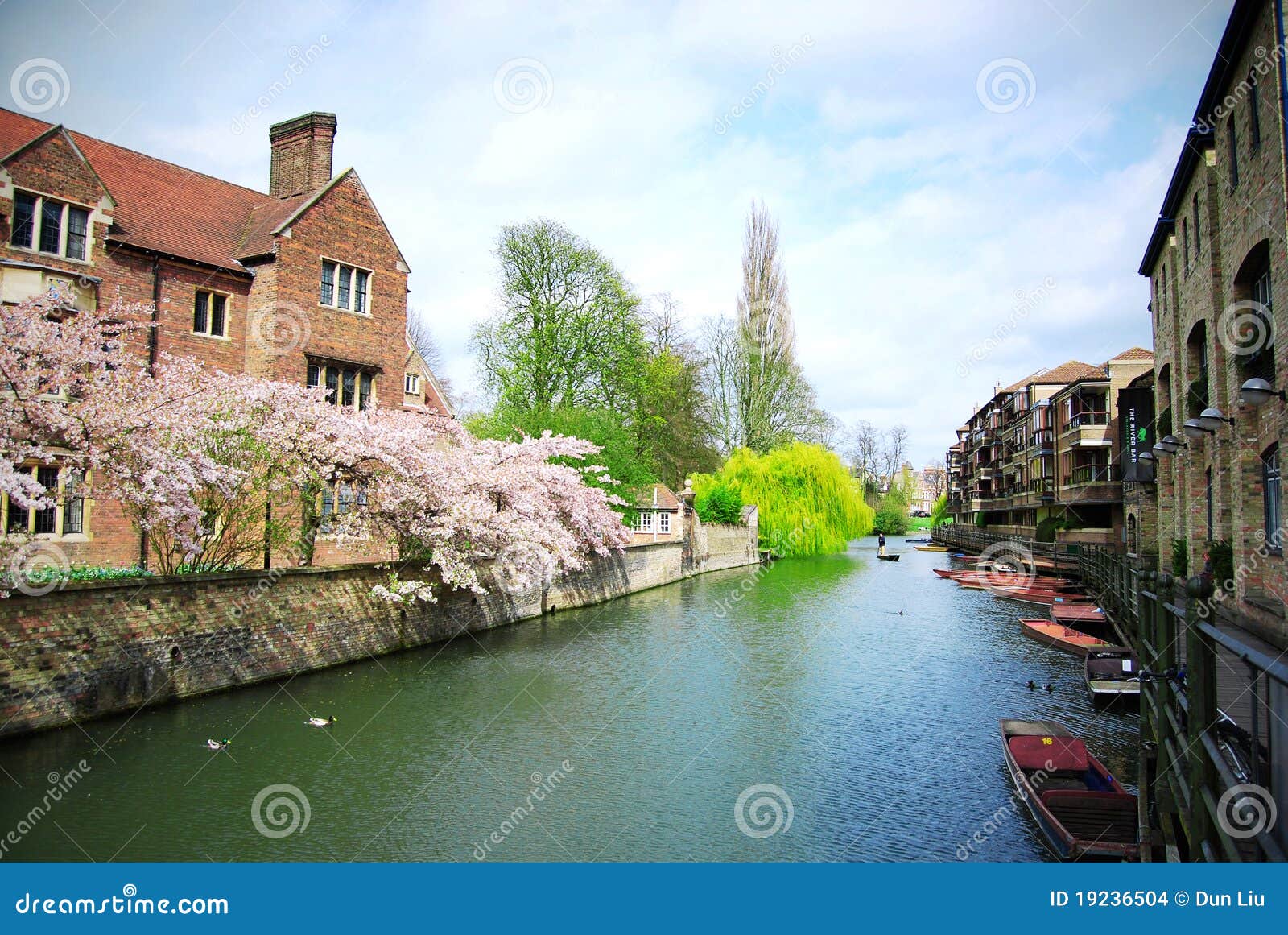 Beautiful Cambridge stock photo. Image of colourful, water - 19236504
