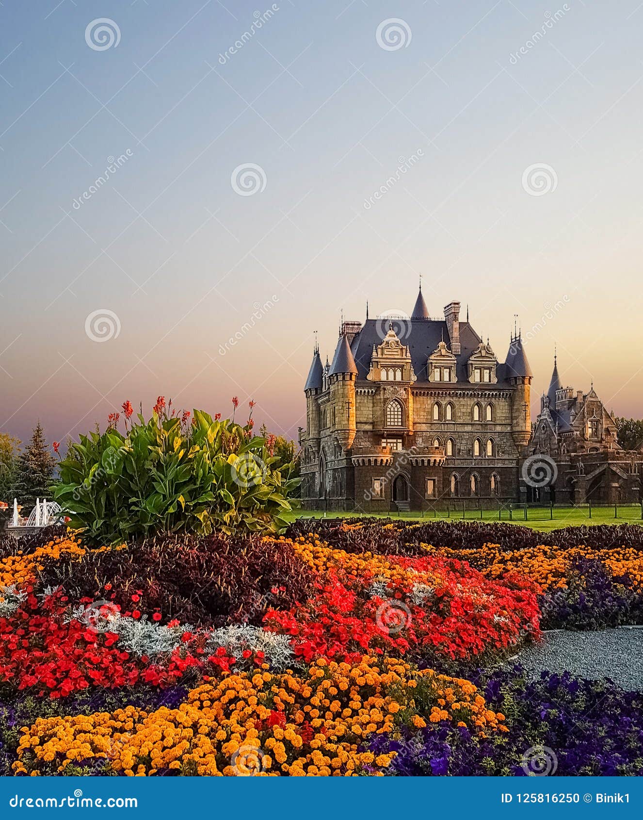 Beautiful Castle at Sunset Time Editorial Image - Image of architecture ...