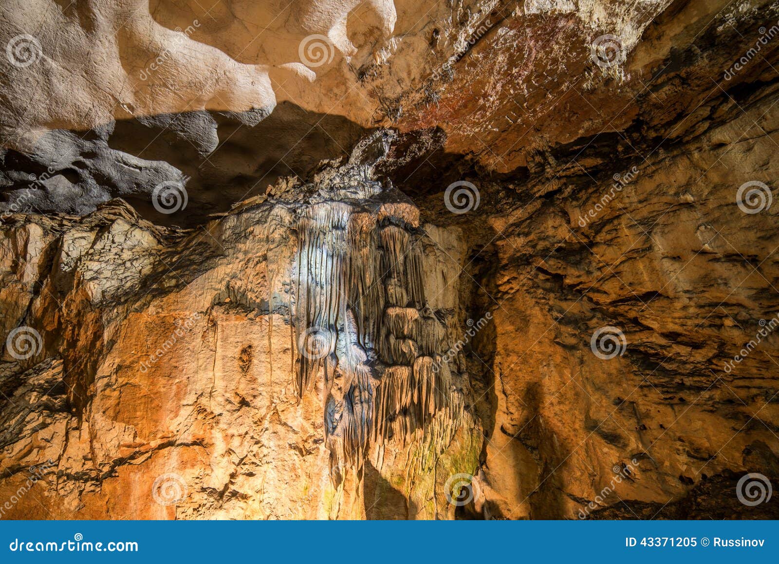 Beautiful cave in Bulgaria stock image. Image of underground - 43371205