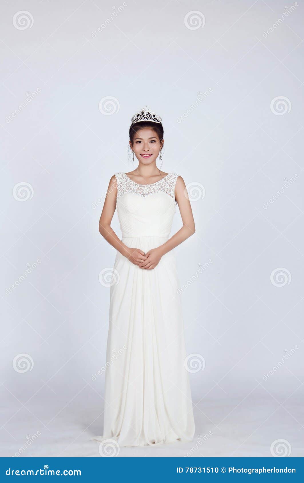 Beautiful Chinese Bride stock photo. Image of dress, bridal - 78731510