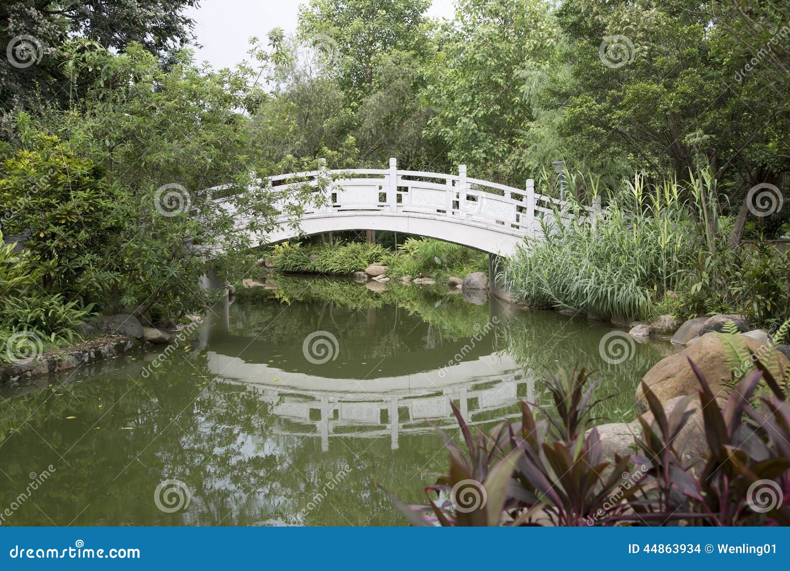 Beautiful Chinese garden stock photo. Image of park, outdoor - 44863934