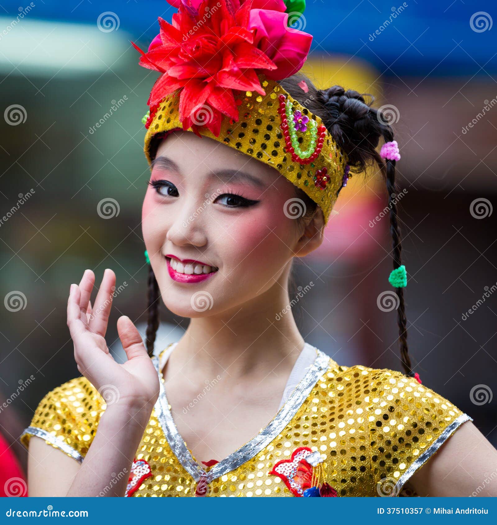 Beautiful Chinese girl editorial photography. Image of traditional ...