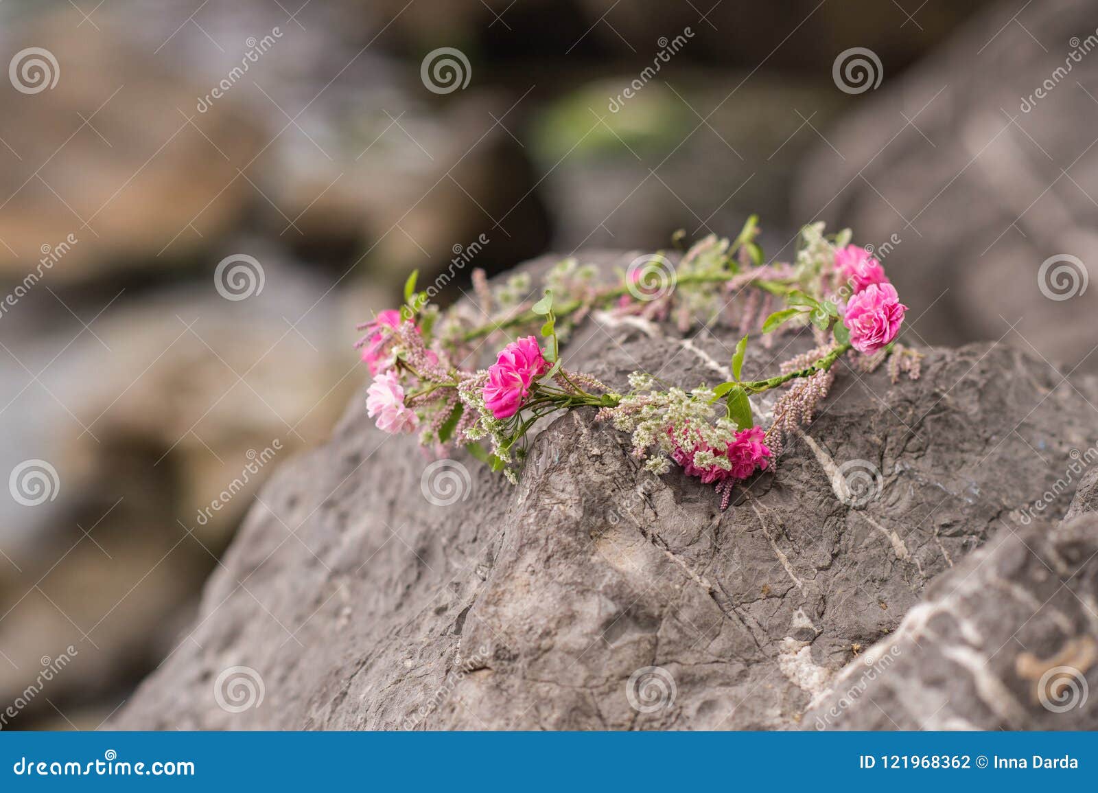 Beautiful Circlet of Flowers. Beautiful Pink Roses and Different ...