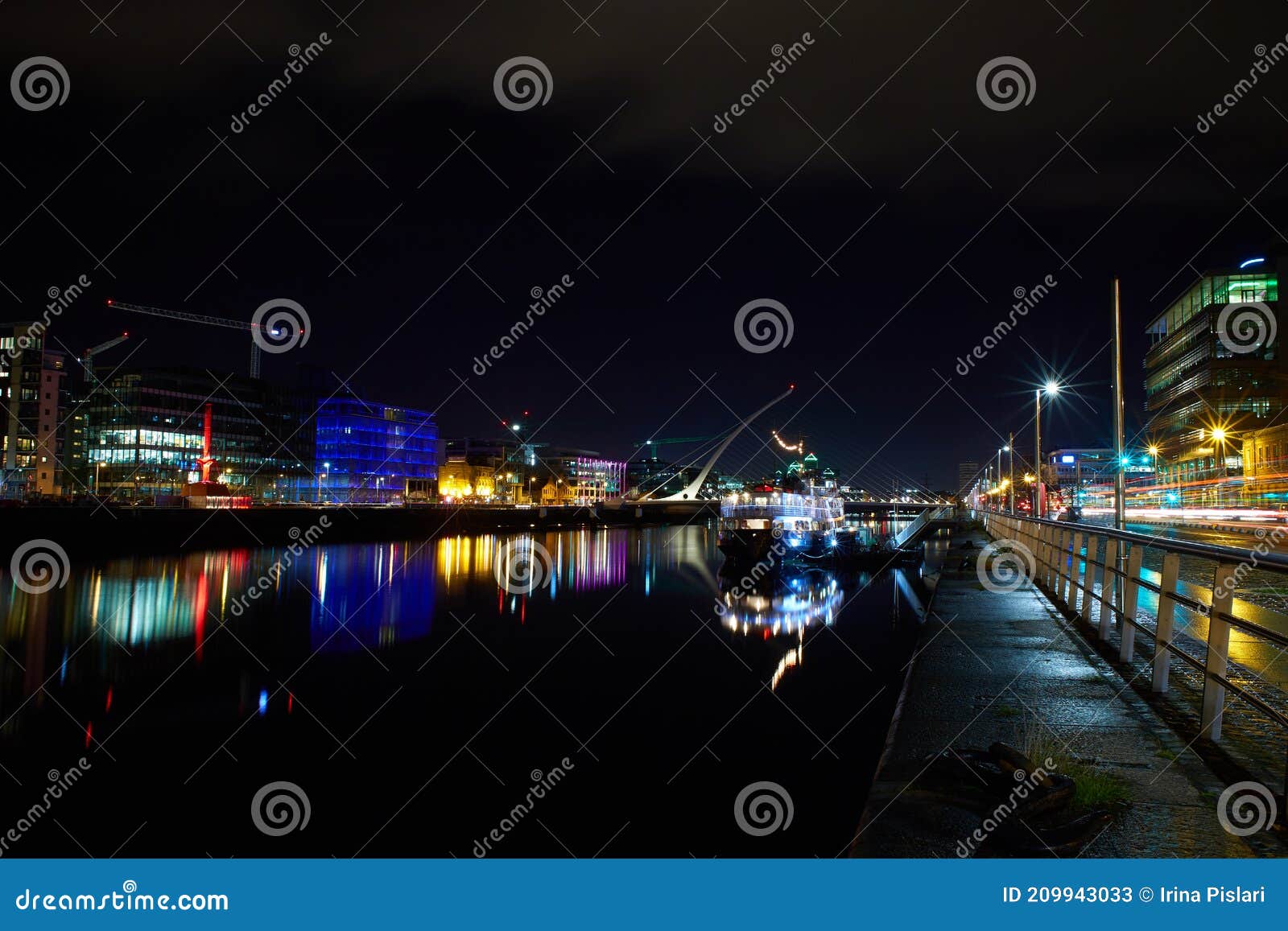 Beautiful City in the Night. Dublin, Ireland Editorial Stock Photo ...
