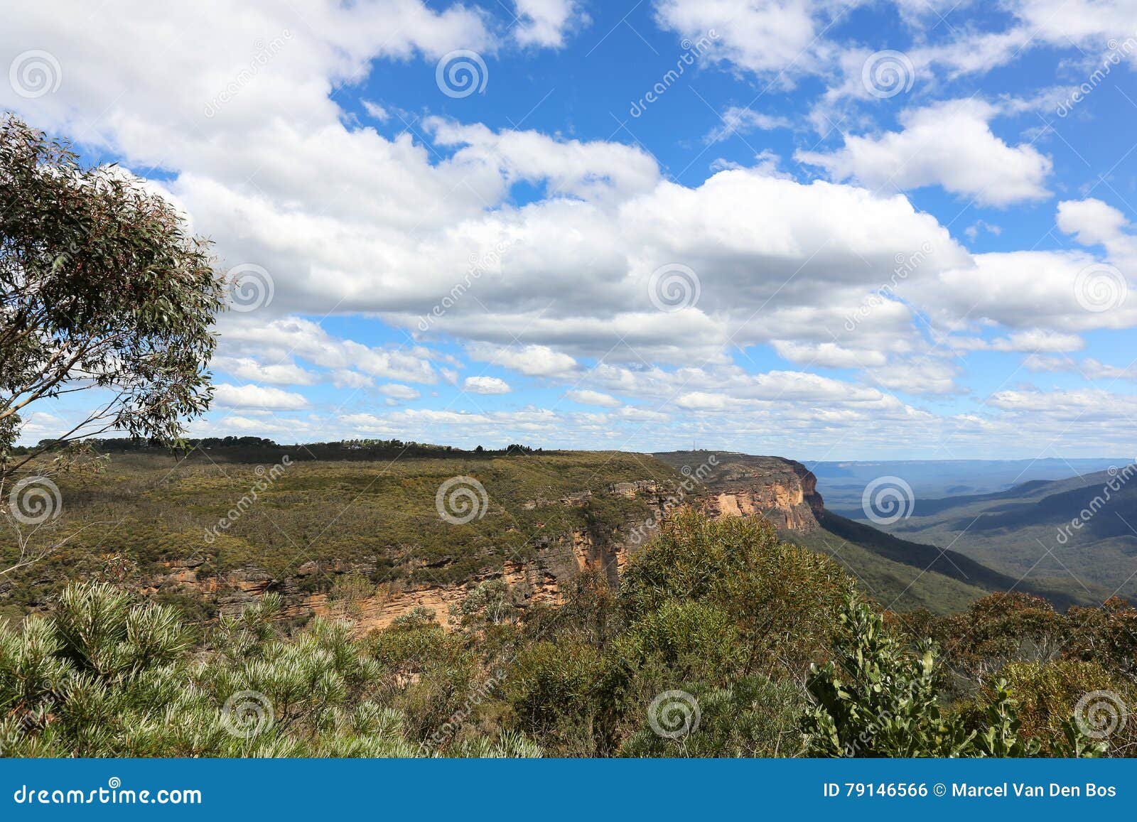 The Beautiful Cliffs of the Blue Mountains Park, Australia Stock Photo ... The Beautiful Cliffs of the Blue Mountains Park, Australia Stock Photo ...