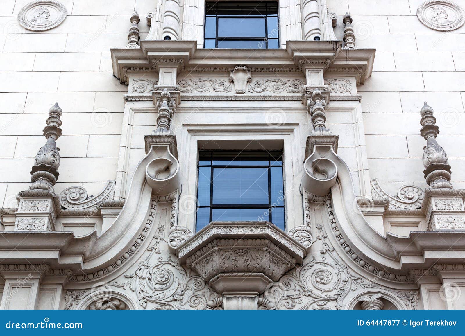 Beautiful Colonial Building Stock Image - Image of ashlar, decoration ...