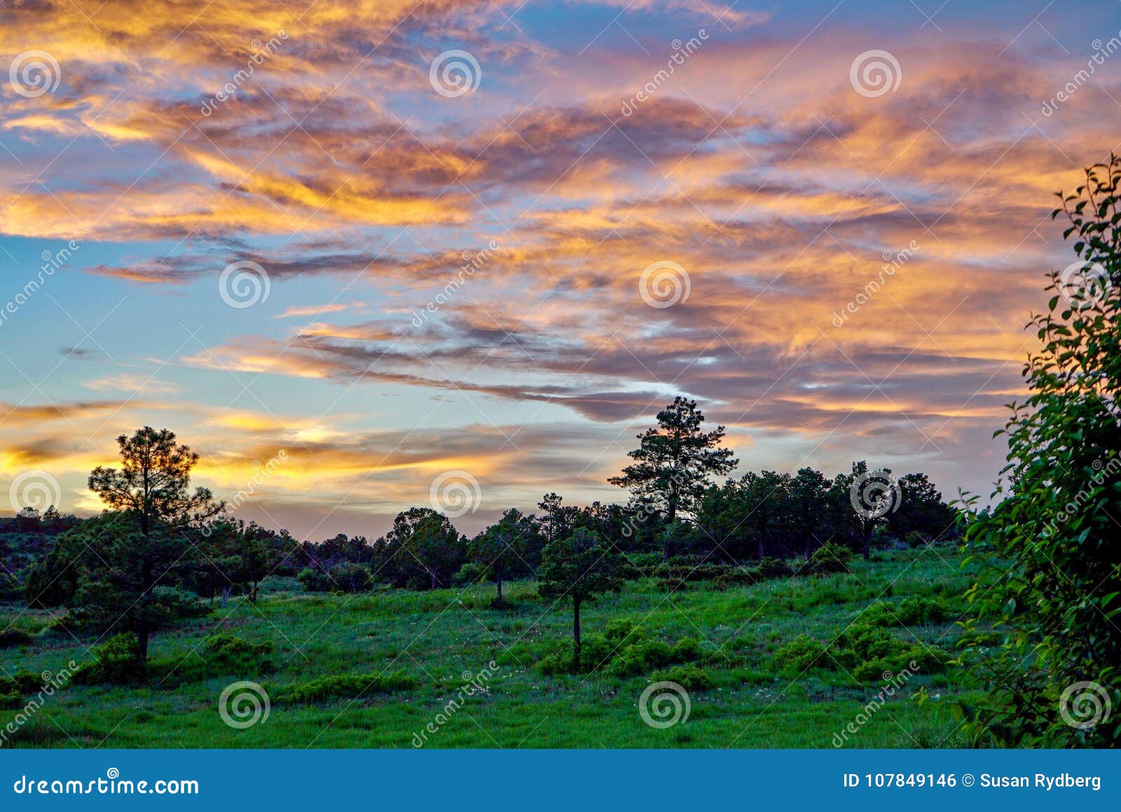 Beautiful Colorado Sunset Reflecting in the Clouds Stock Photo - Image ...