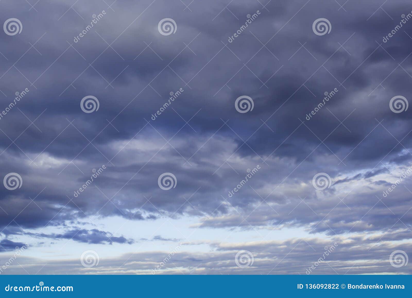 Beautiful Contrast Evening Sky with Grey Thunder Clouds Texture Stock ...
