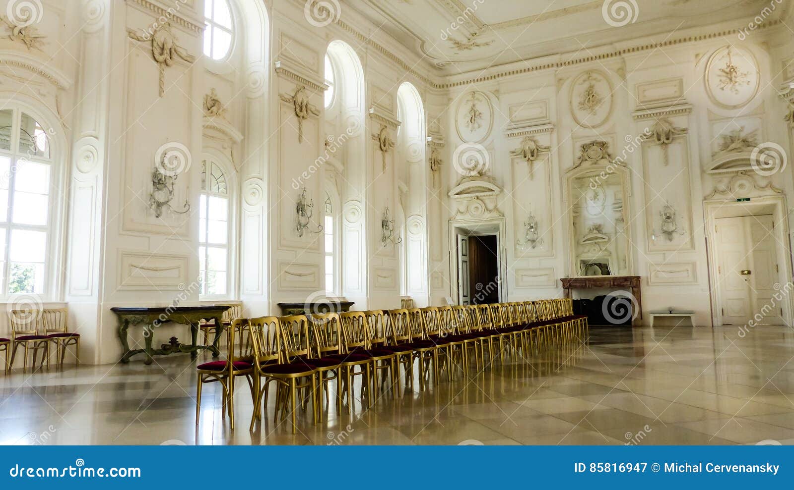 Beautiful Dancing Hall in Palace Stock Image - Image of dining ...