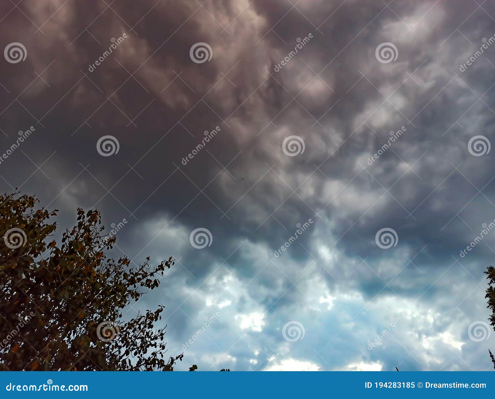 Beautiful Dark Clouds in the Sky Stock Image - Image of sunset, dawn ...