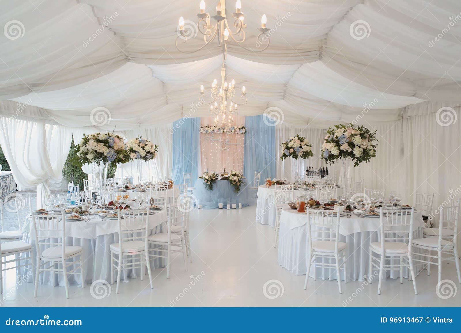 Beautiful Decoration for Wedding Banquet Stock Image - Image of dinner ...