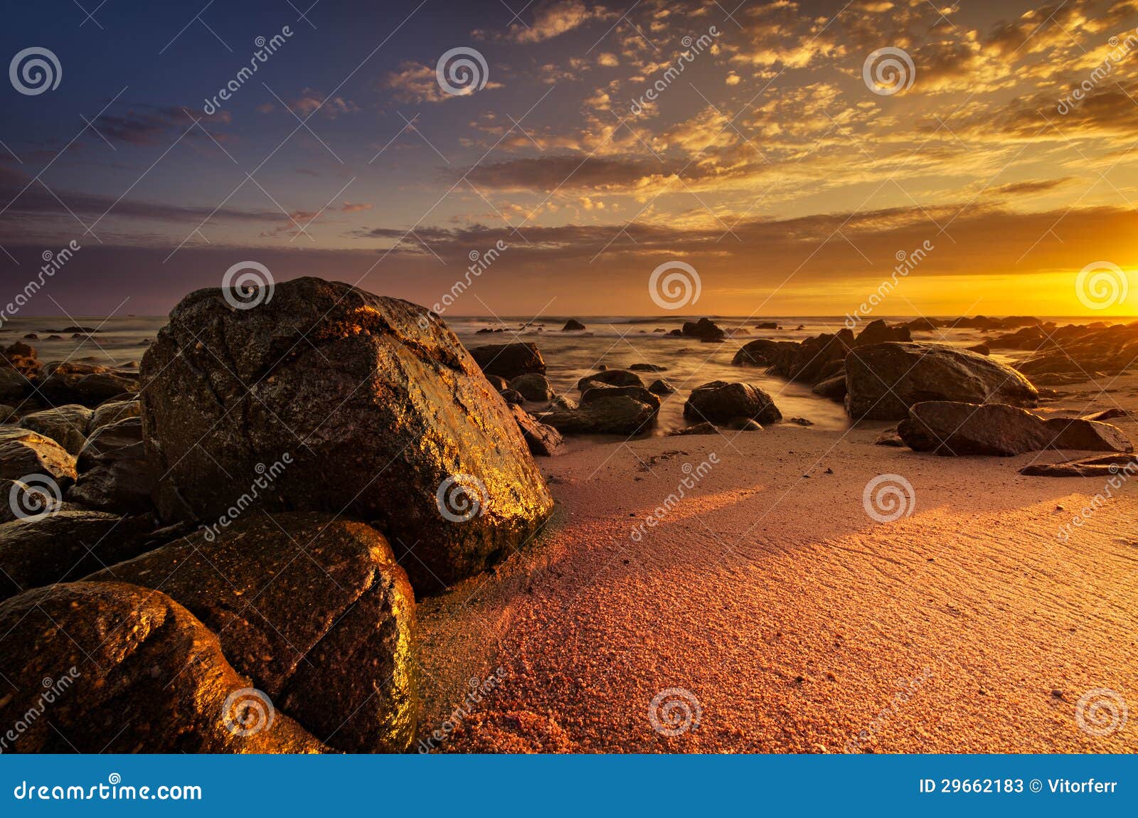 Beautiful Dramatic Light Beach Scene Stock Image - Image of coast, sand ...