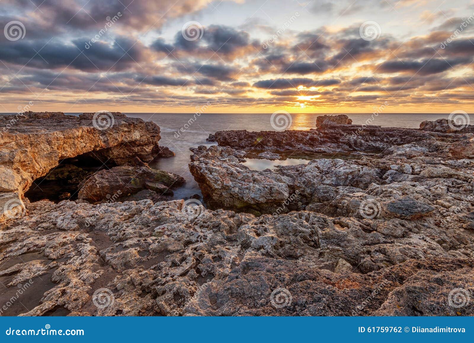 Beautiful Dramatic Seascape with Rocks Stock Photo - Image of landscape ...