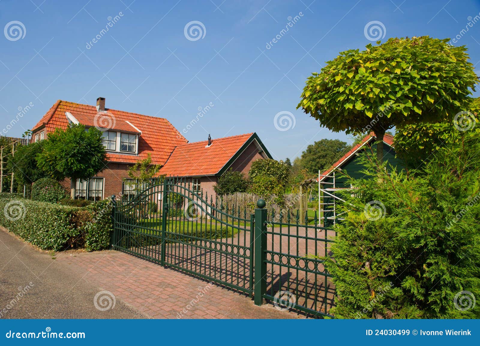 Beautiful Dutch house stock image. Image of garden, netherlands - 24030499