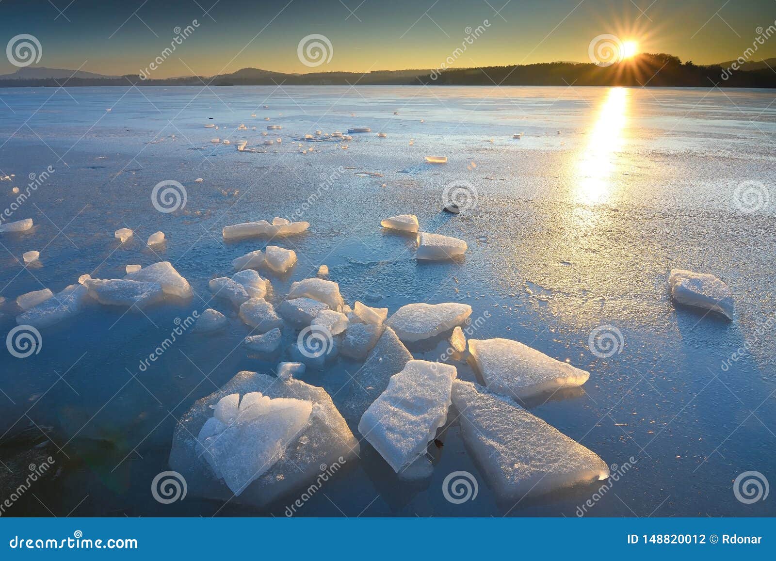 Beautiful Epic Ice Crystal in the Frozen Bay. Sun Rays Reflection Stock ...