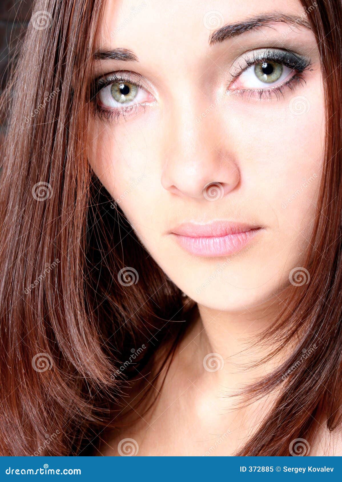 Beautiful Eyes Girls Wallpapers