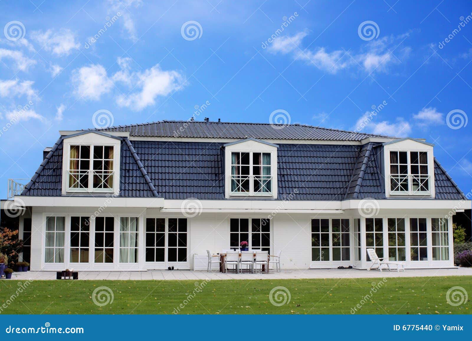 Beautiful family house stock photo. Image of house, luxury - 6775440