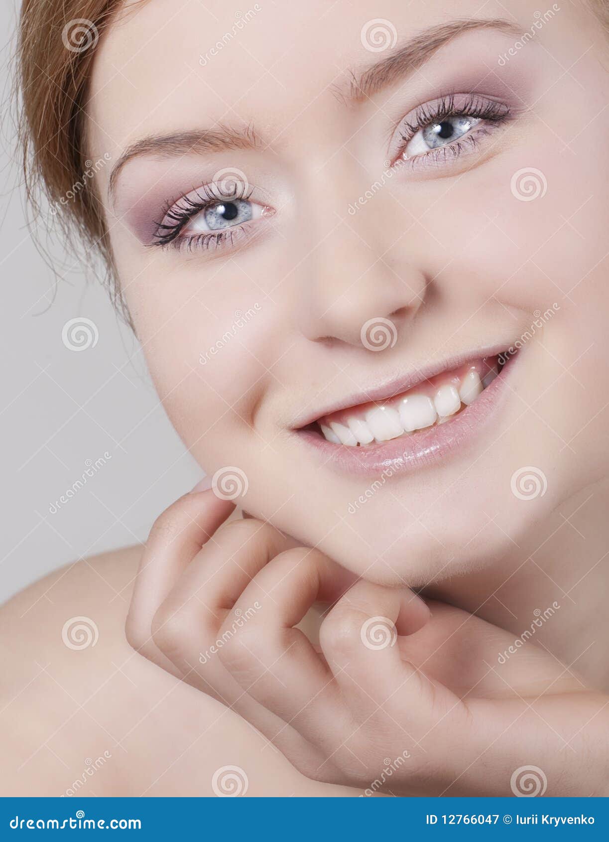 Beautiful Fashion Model Smiling Stock Image - Image of camera, glamour ...