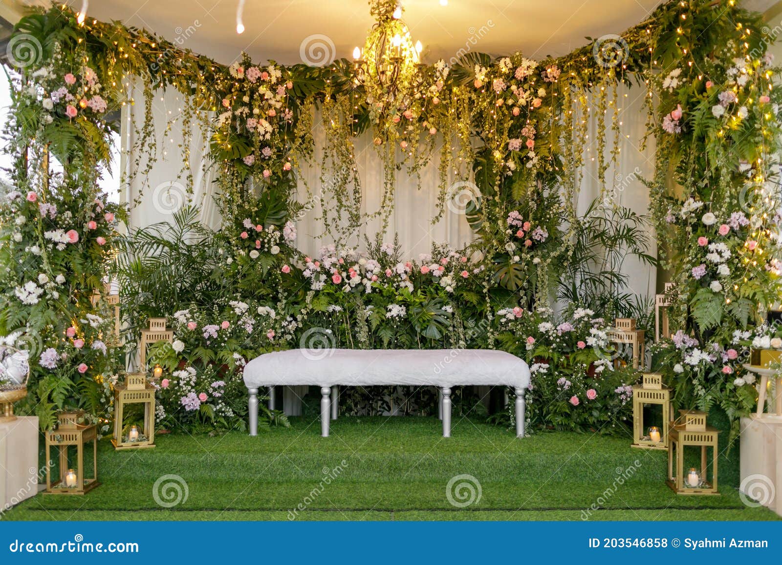 A Beautiful Flora Wedding Decoration Setup Stock Photo - Image of ...