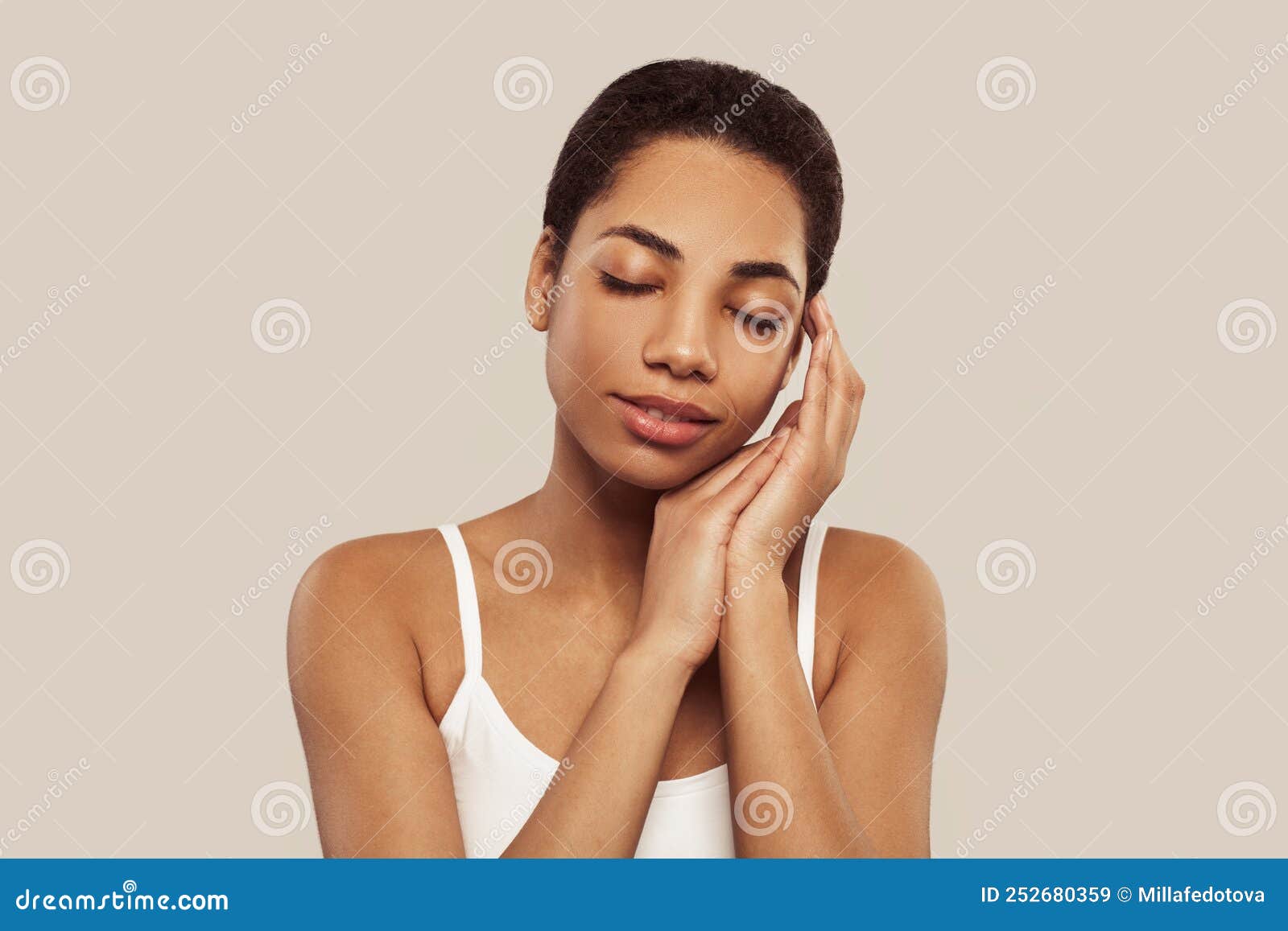 Beautiful Fresh Woman With Perfect Skin And Natural Make Up Beauty