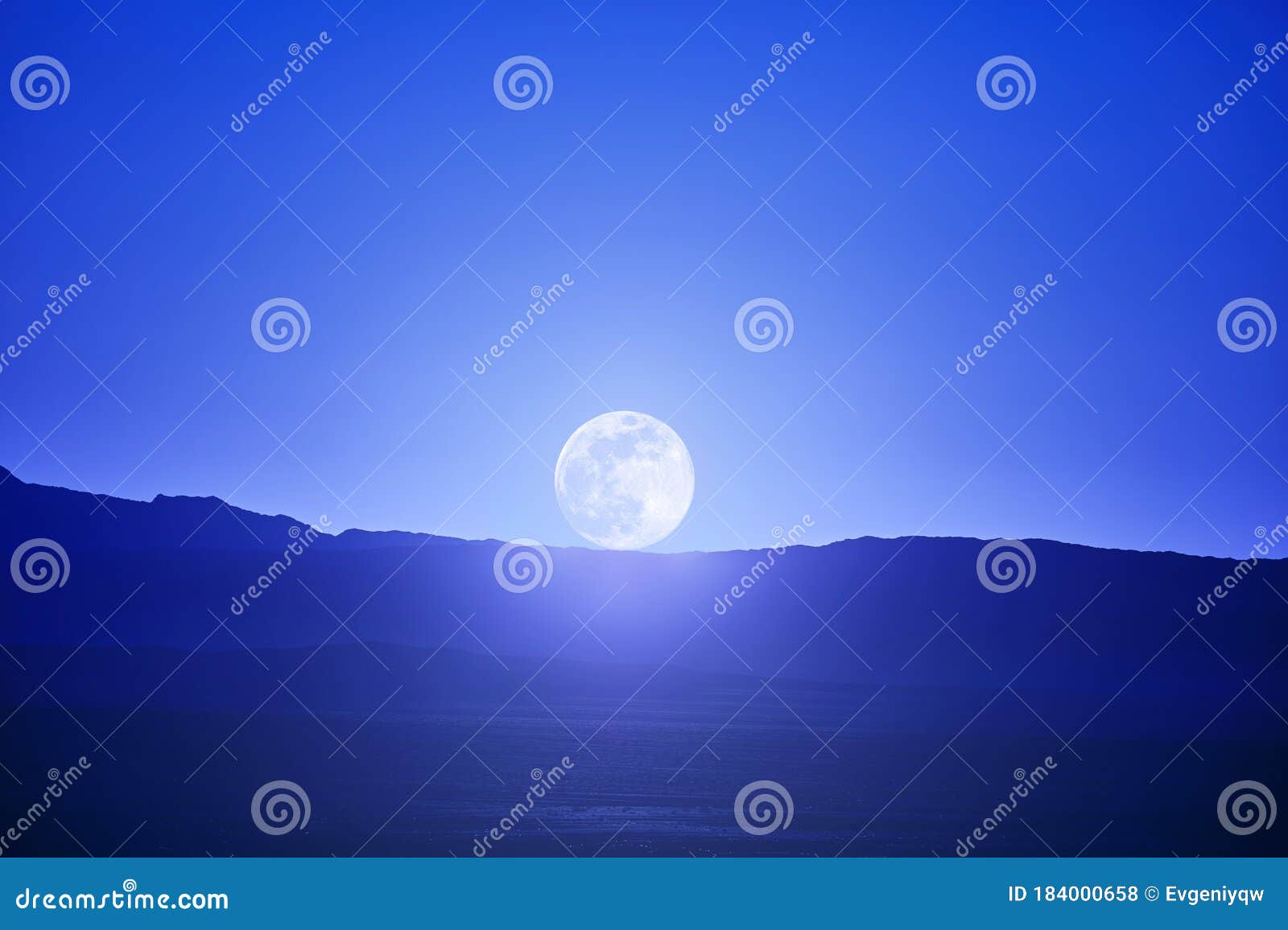 Beautiful Full Moon Over the Mountains. Moonrise in the Mountains ...
