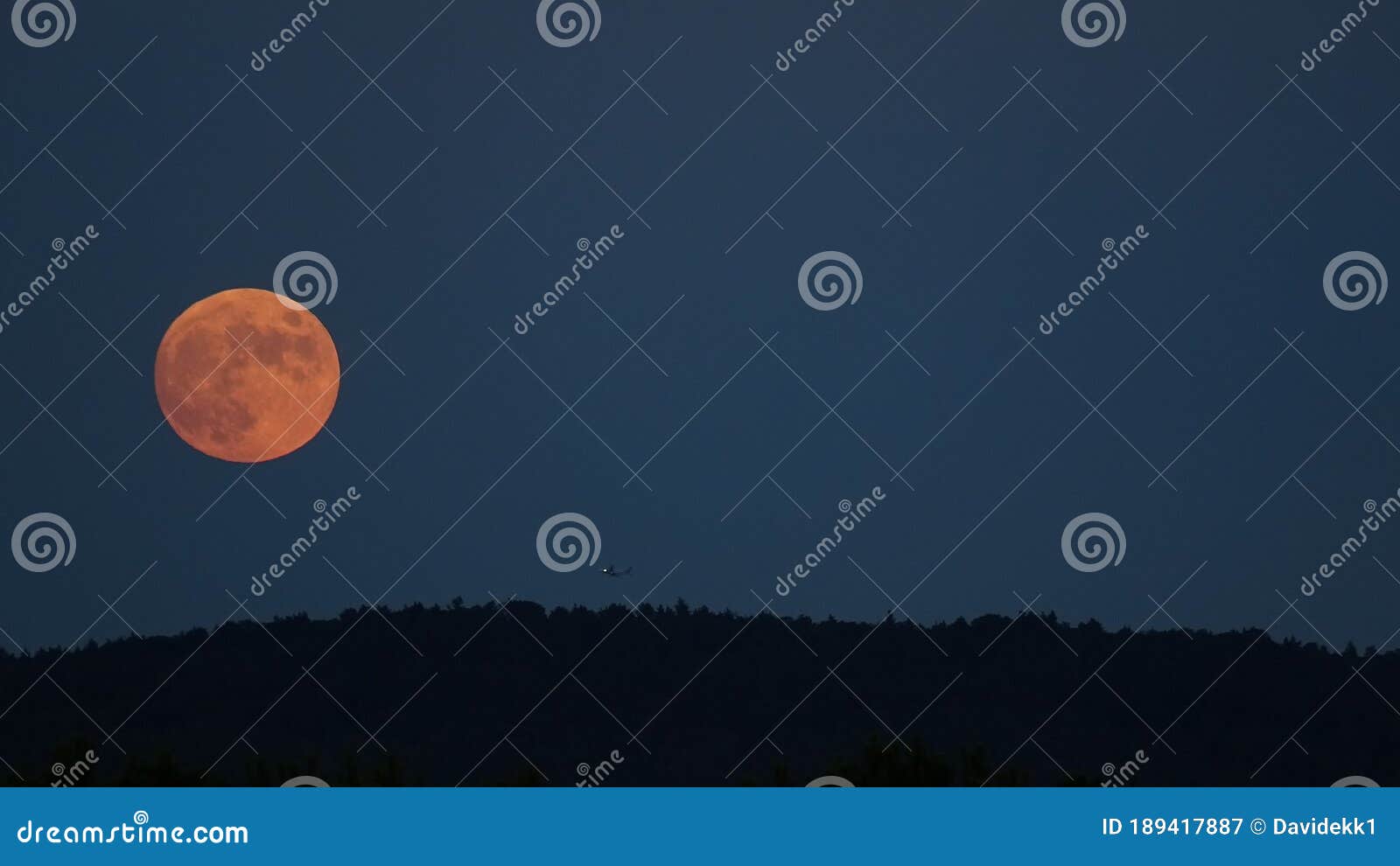 Beautiful full moon rising stock image. Image of moon - 189417887