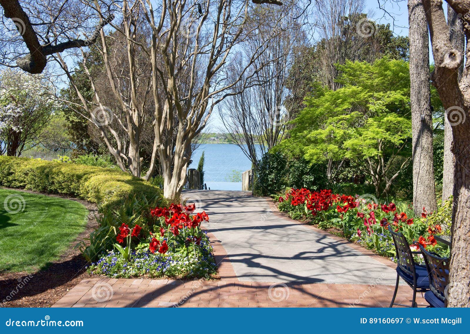 Garden Pathway Stock Photography | CartoonDealer.com #9330278