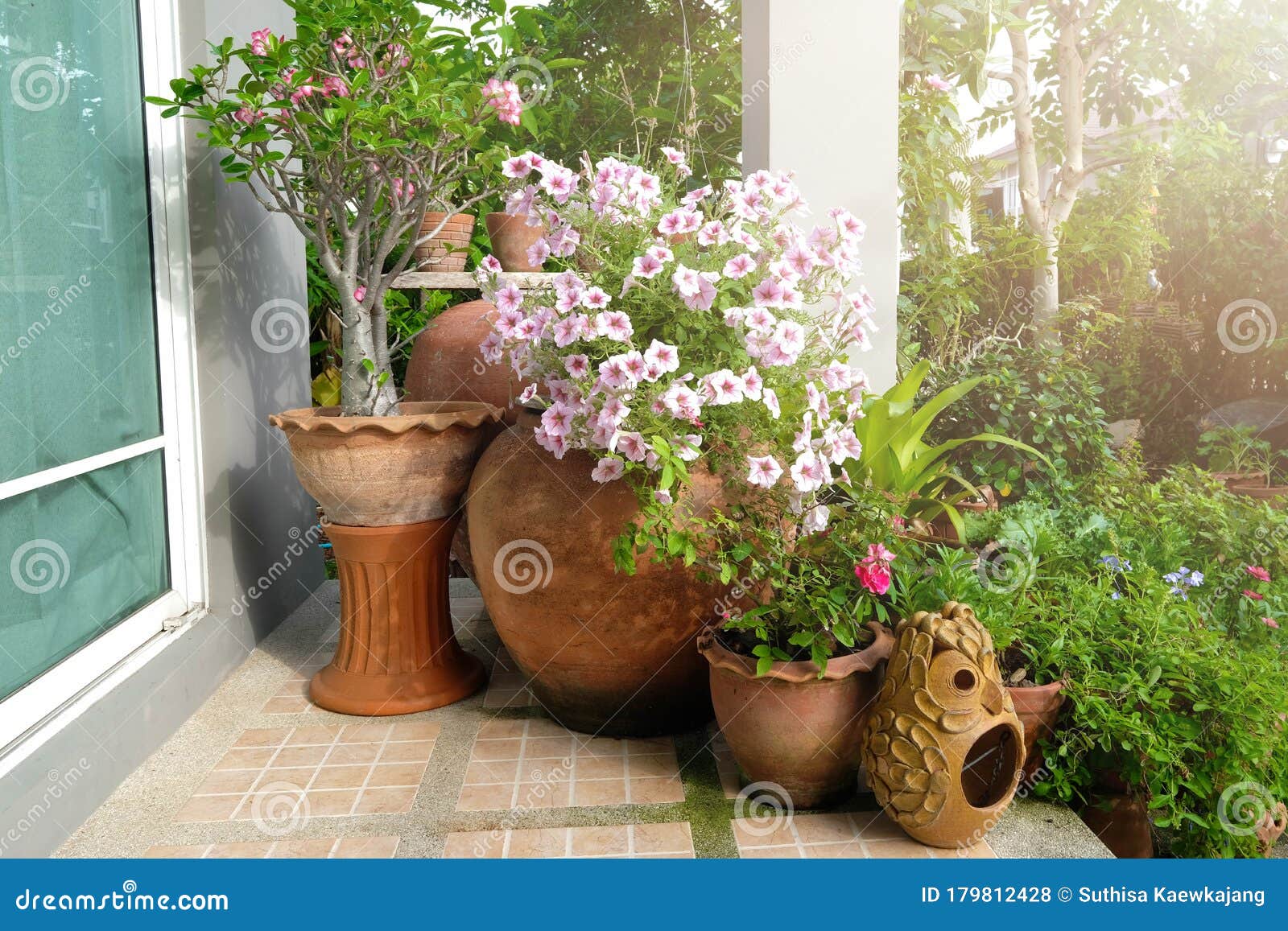 Beautiful Garden in Thai Style. Home Garden Stock Photo - Image of clay ...