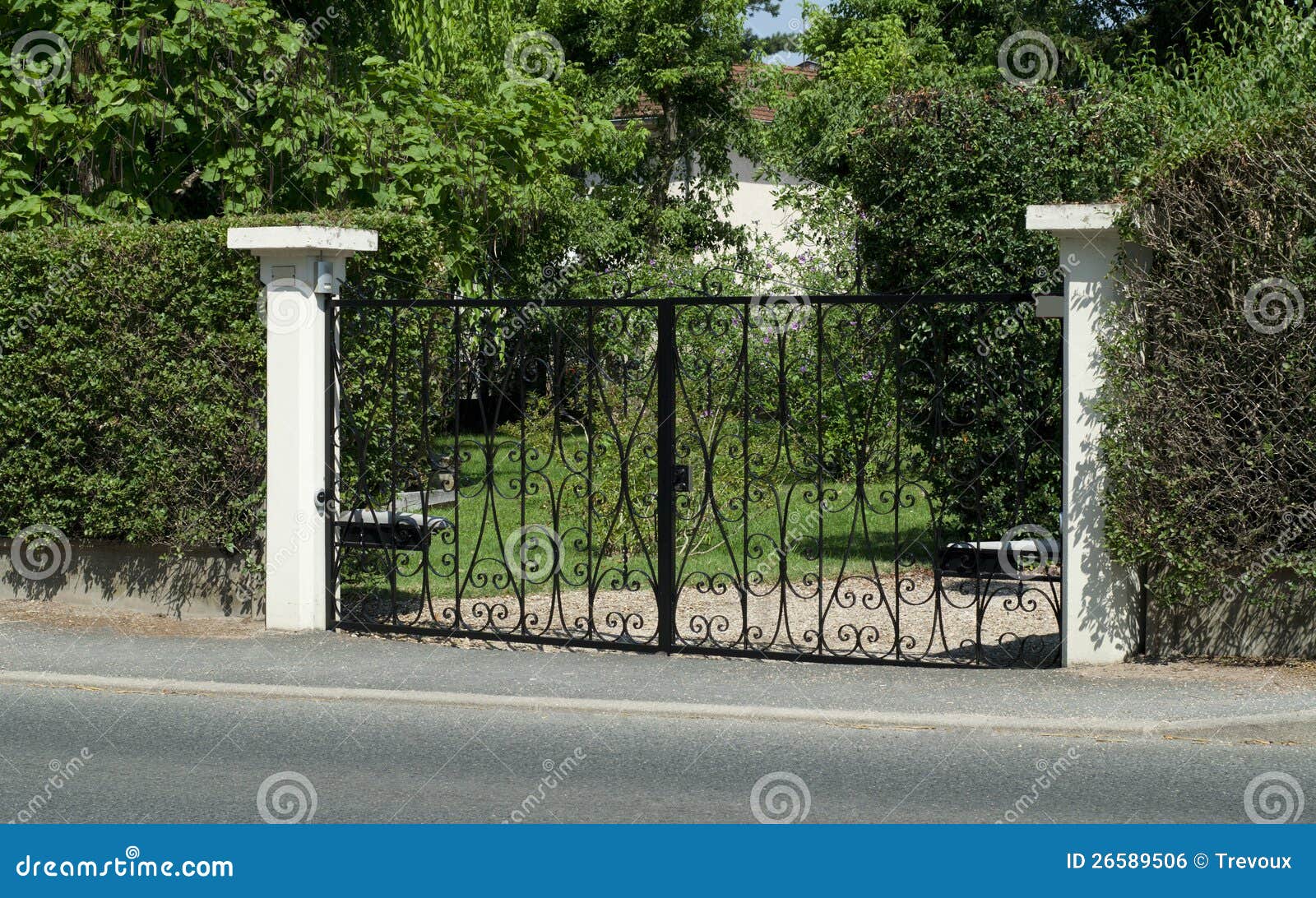 Beautiful Gate, Entrance To a Front Yard Stock Photo - Image of rustic ...