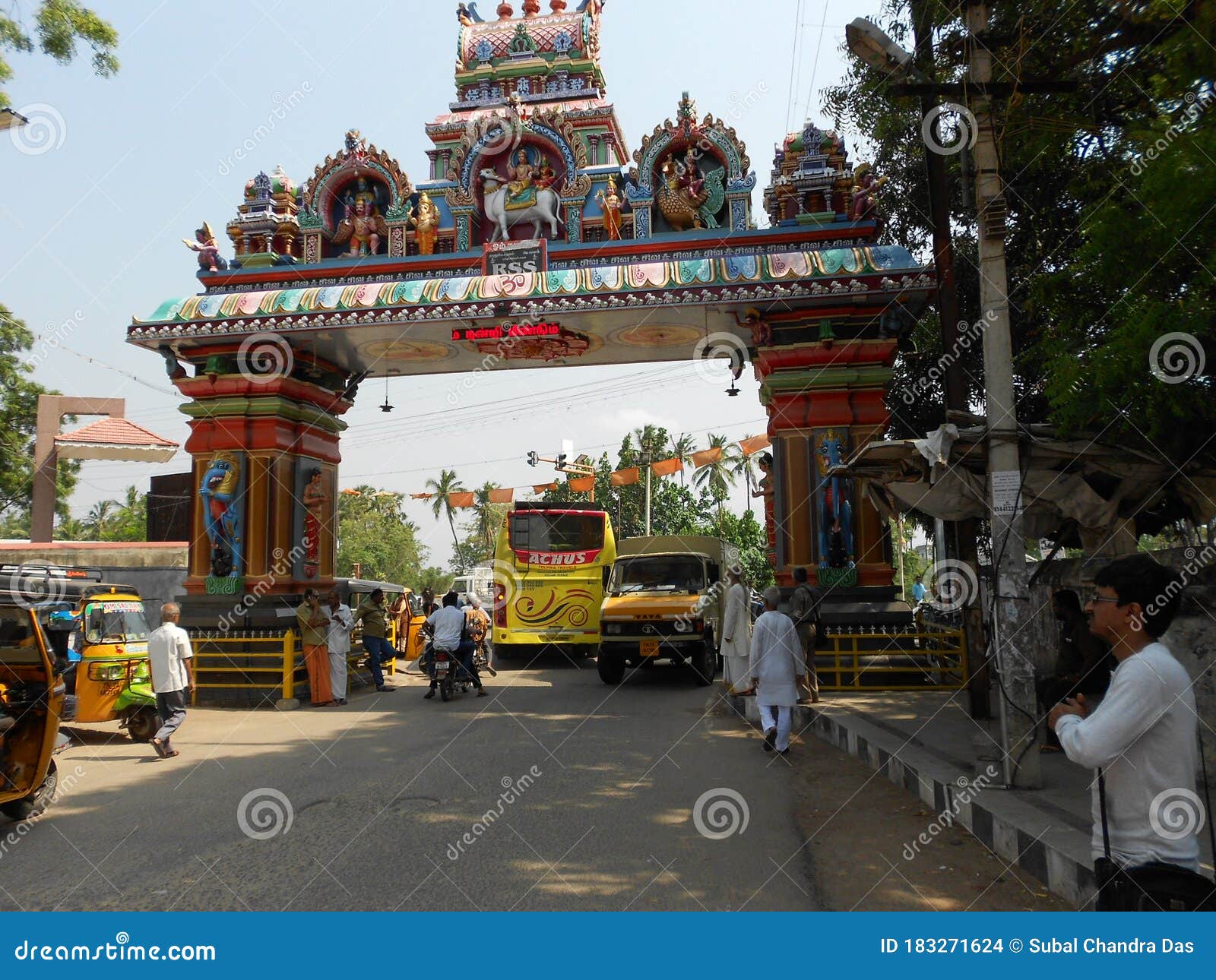 Beautiful Gate At The Entry Point Of Baba Harbhajan Temple, Sikkim ...