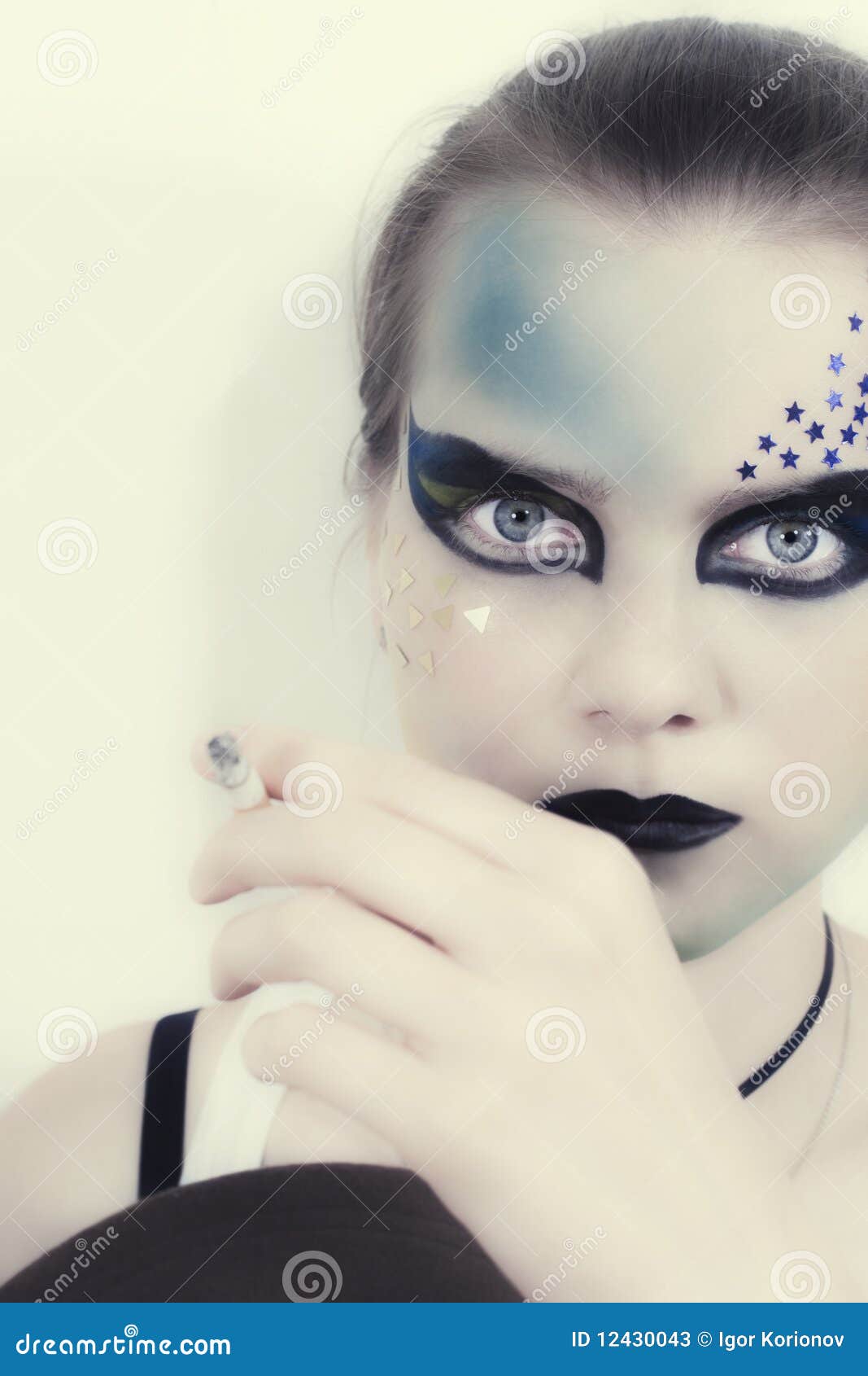 Beautiful Girl with Cigarette in Bright Make-up Stock Image - Image of ...