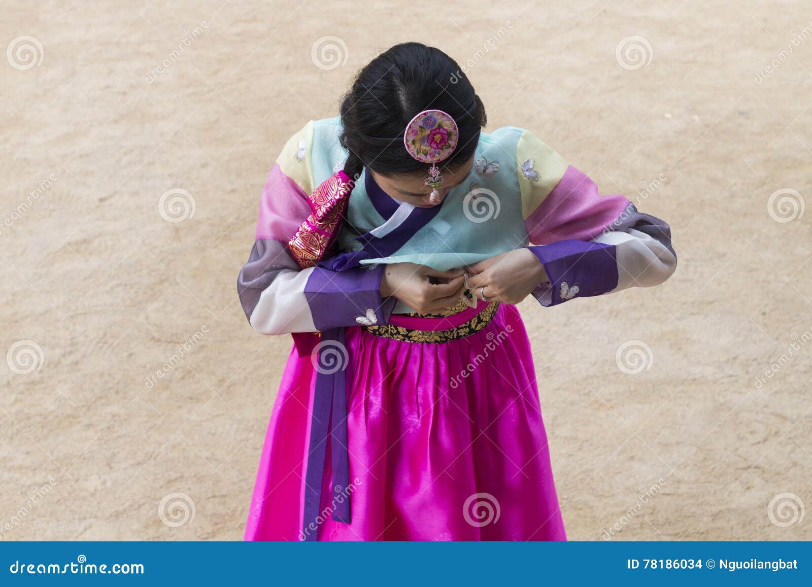 Beautiful Girl In Hanbok At Gyeongbokgung Editorial Stock Image Image