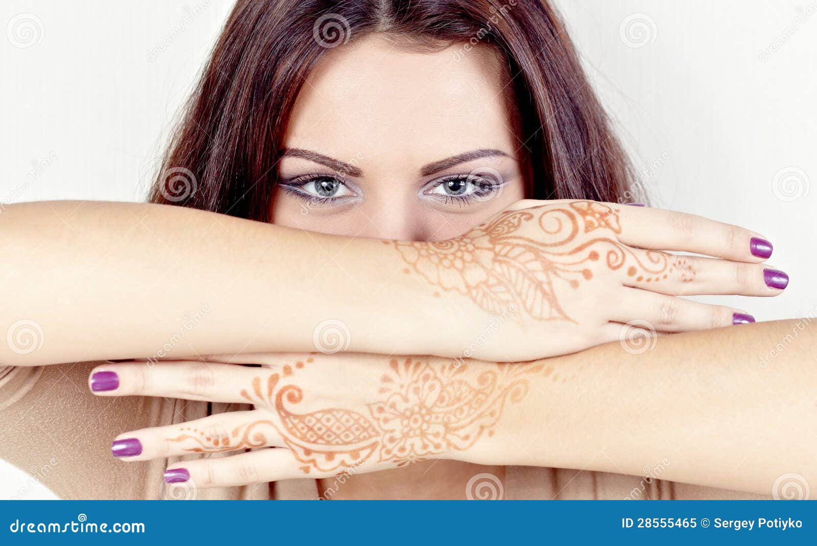 Beautiful Girl Painted Mehandi Stock Image - Image of ethnic, bizarre ...