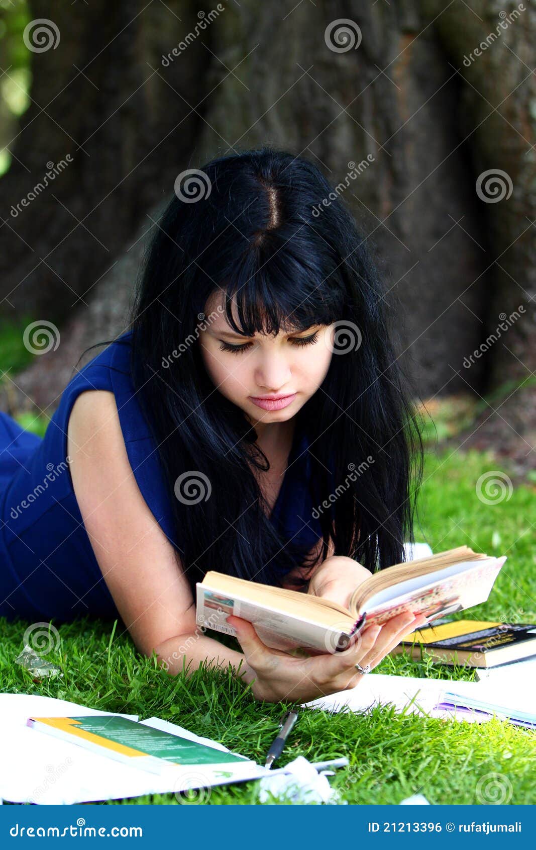 Beautiful Girl Studying in Park Stock Photo - Image of leisure, outdoor ...