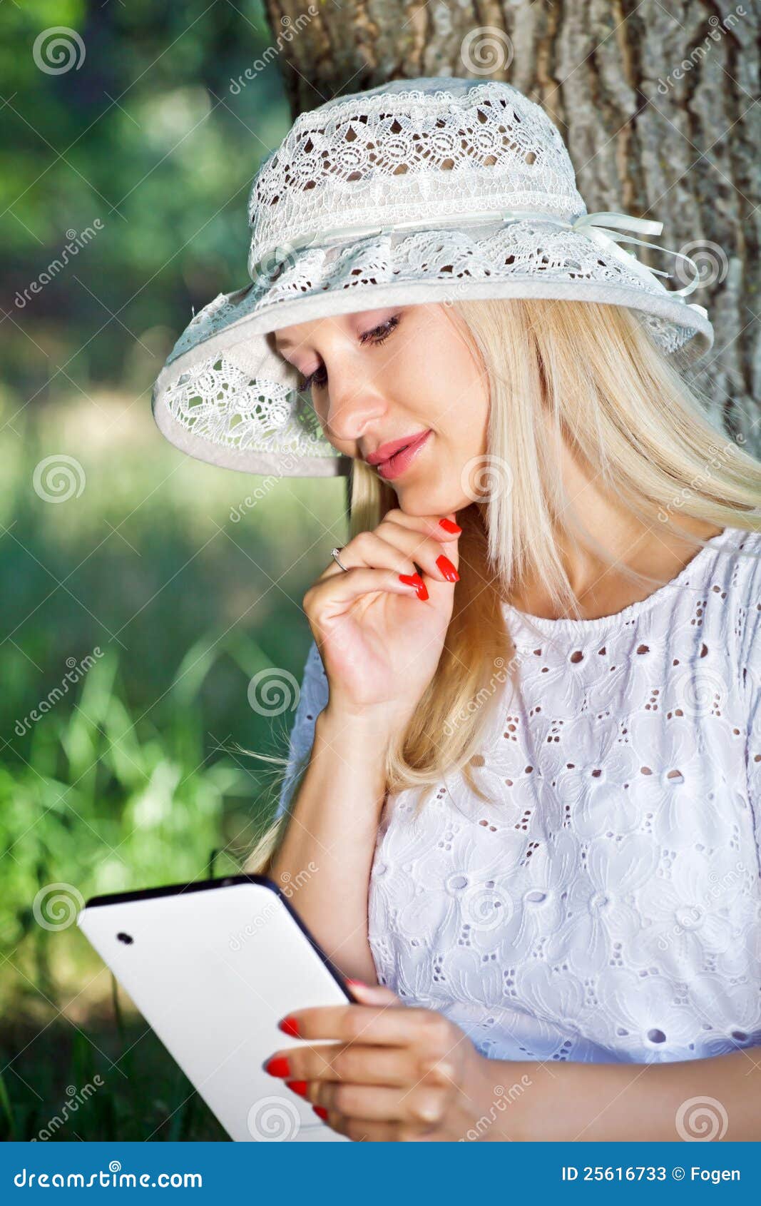 Beautiful Girl with a Tablet PC Stock Image - Image of computer, color ...