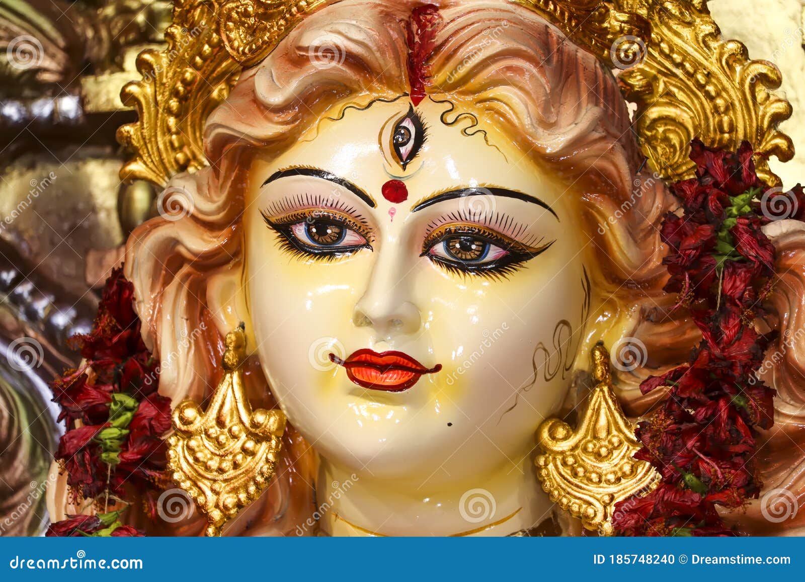 Beautiful Goddess Painting In The Hindu Kapaleeshwarar Temple,chennai ...