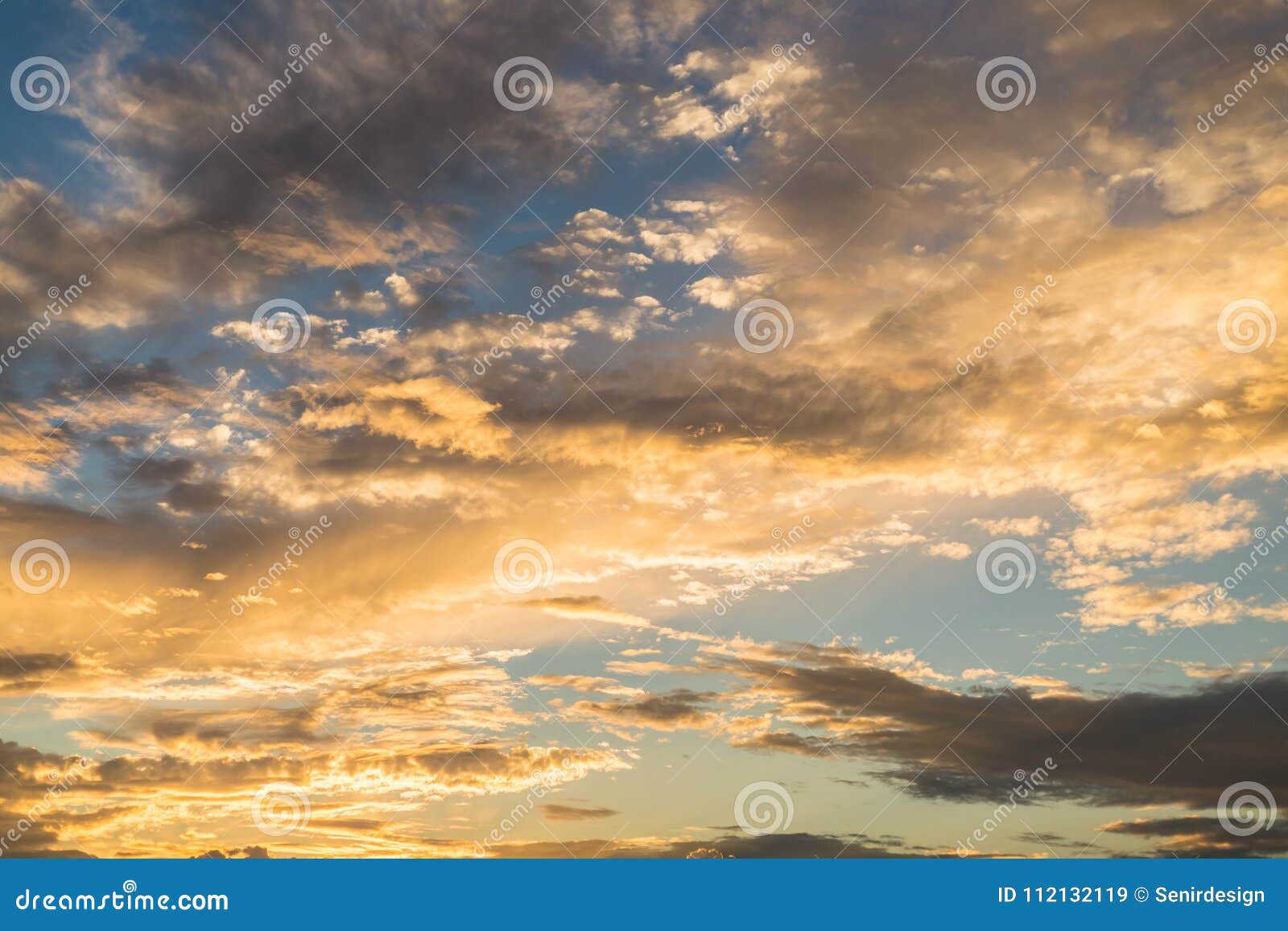 Golden Sunset with Dramatic Cloudscape Formation Stock Image - Image of ...