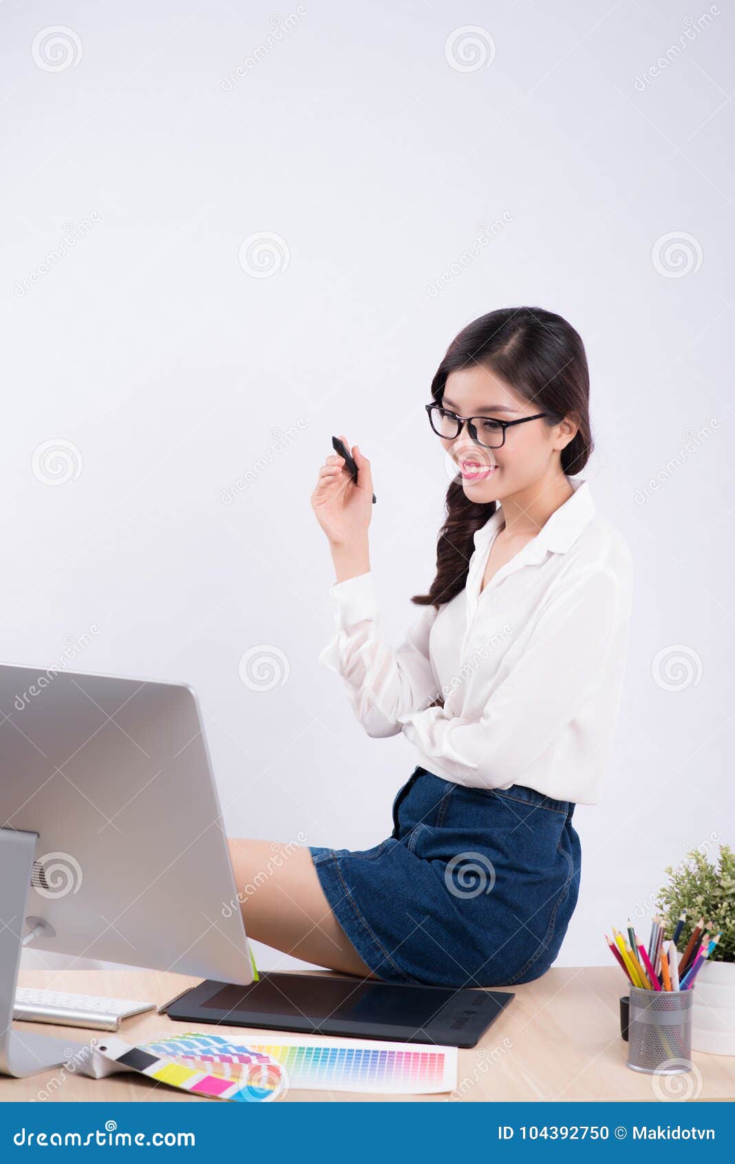 Beautiful Graphic Designer Using Graphics Tablet To Do Her Work Stock ...