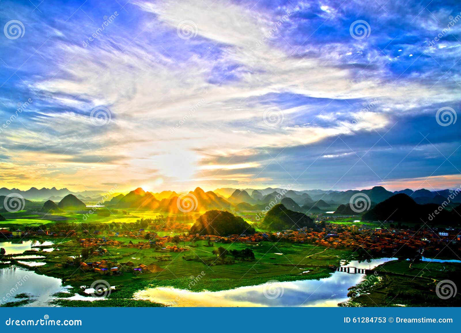The Beautiful Green Countryside Stock Image - Image of water, yunnan ...
